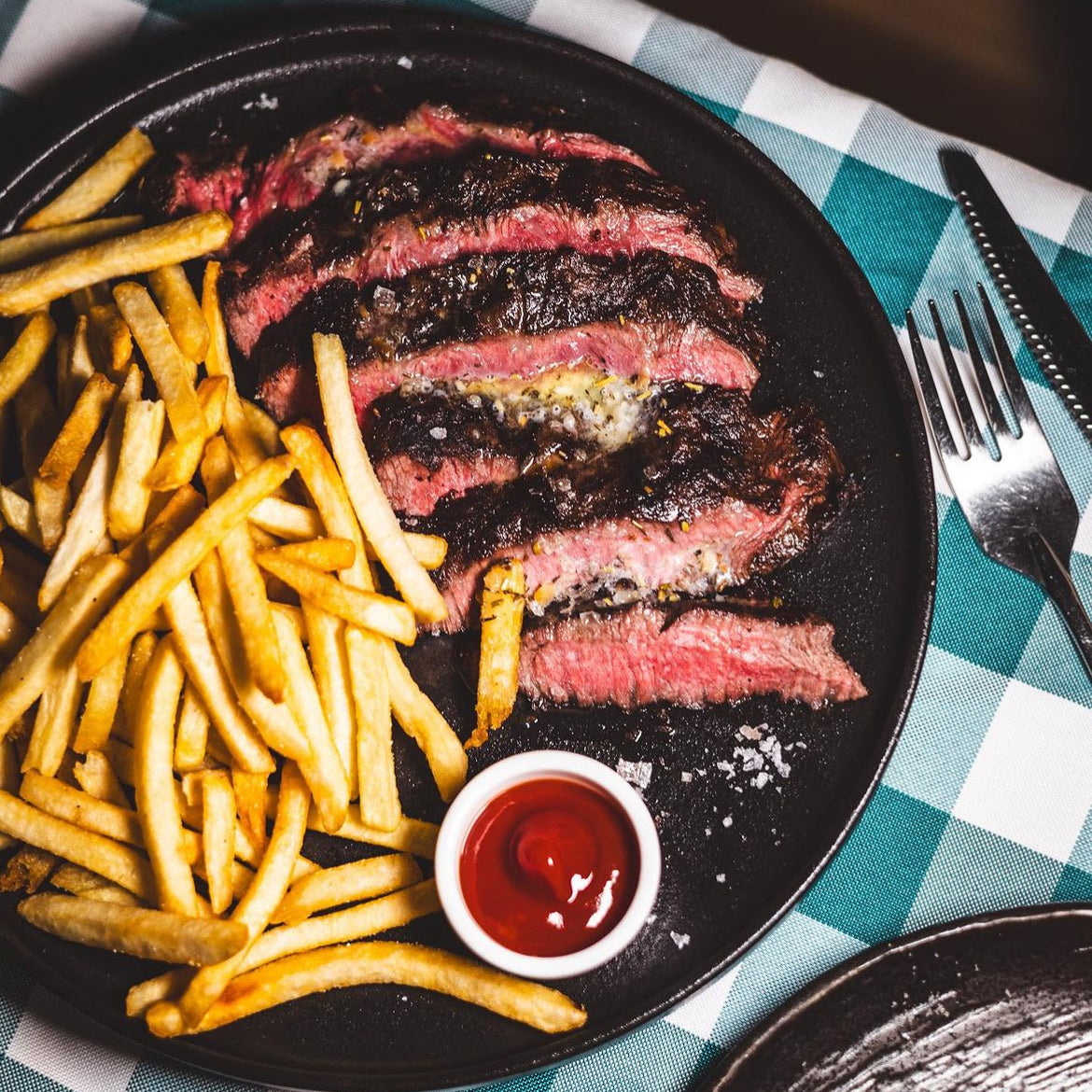 Table Deposit at Flat Iron Wong Chuk Hang – Steak King